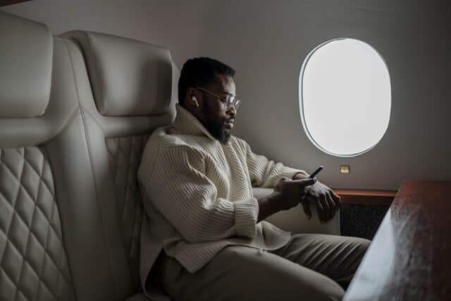 The 39 Best Apps for Airplane Mode to Elevate Your Air Travel Experience